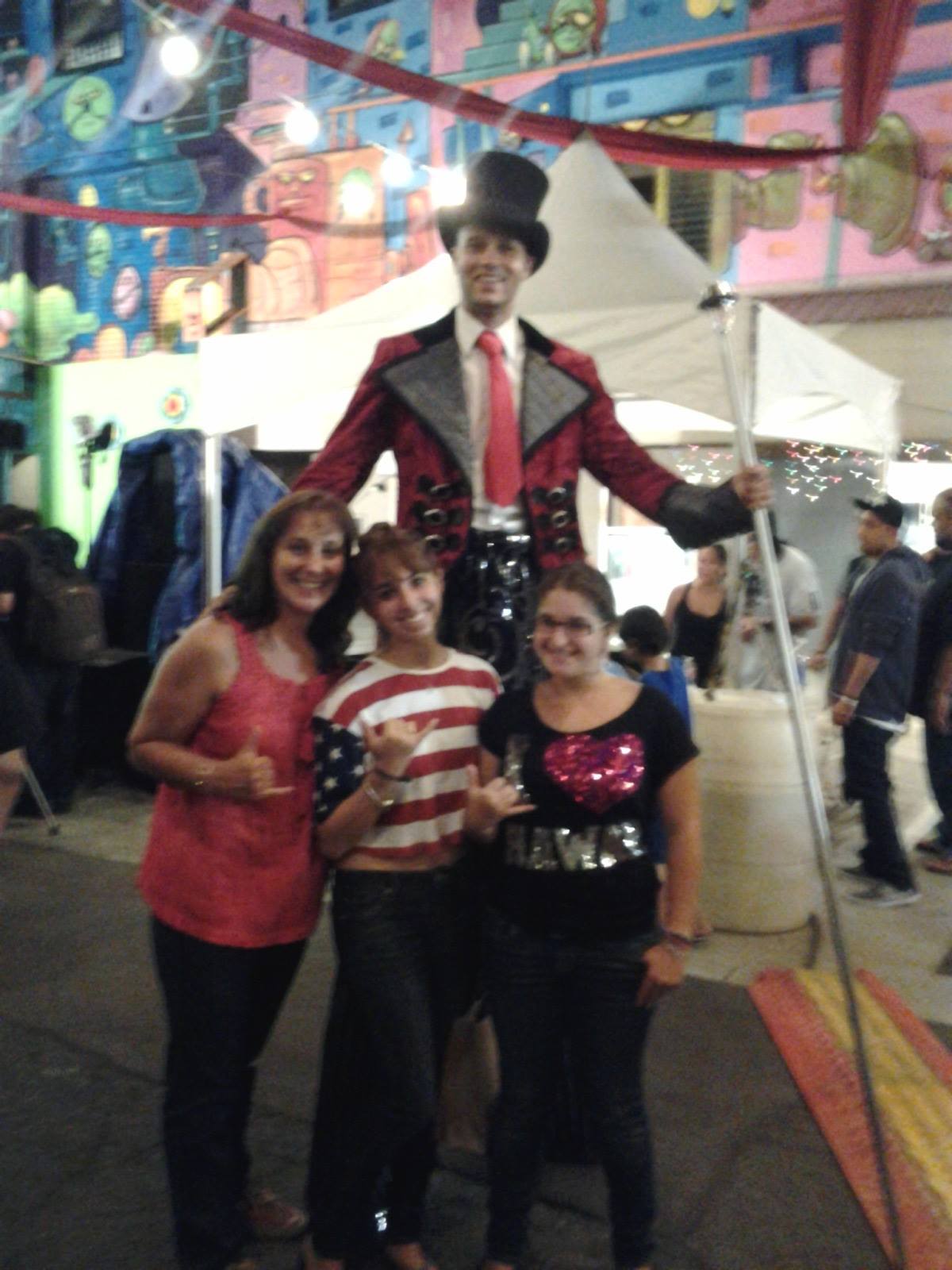 Honolulu Night + Market – Aloha Denise